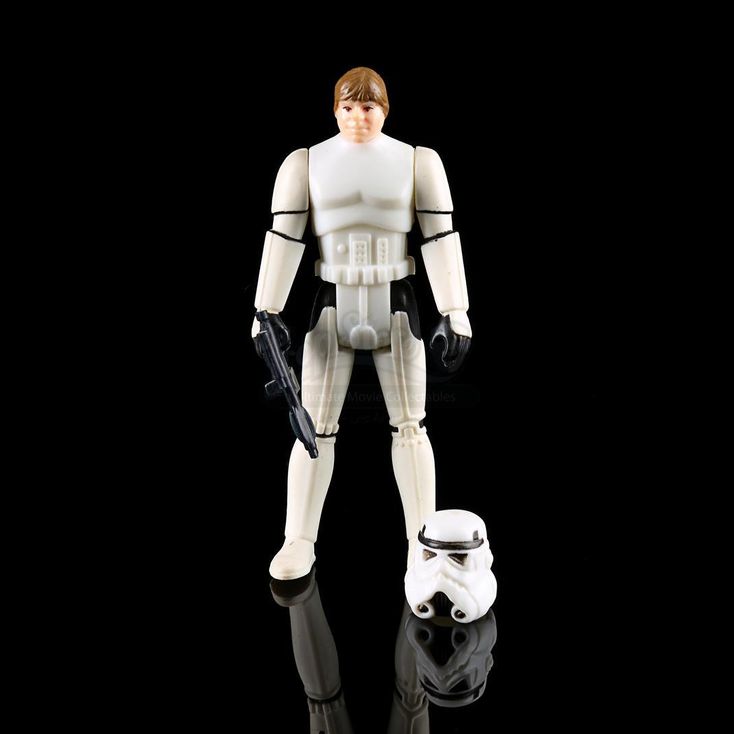 Loose Luke Skywalker Stormtrooper Outfit | STAR WARS: THE POWER OF THE ...