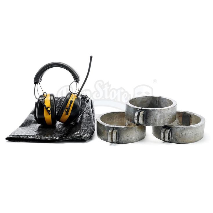 Set of Thunderbirds Interrogation Accessories | GIFTED, THE (2017)