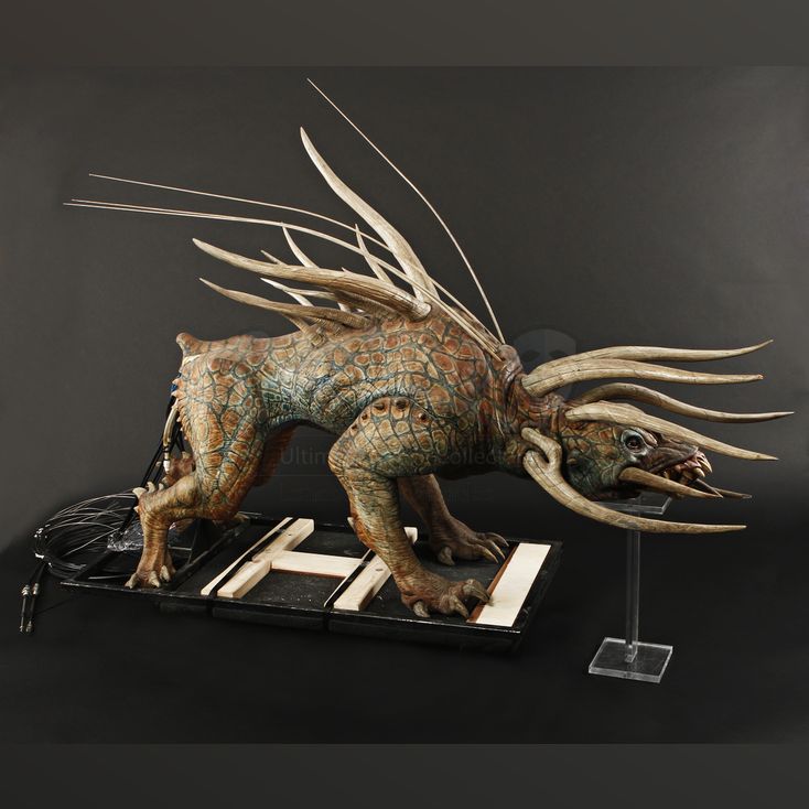 Hell-Hound Predator Dog Puppet | PREDATORS (2010)