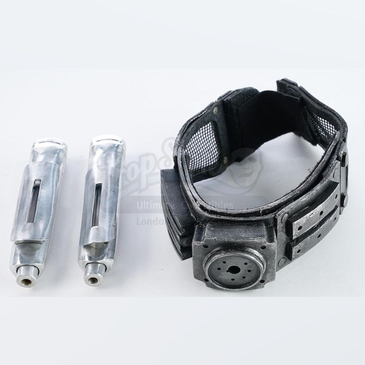 Pulses Hound Mutant Injector with Inhibitor Collar | GIFTED, THE (2017)