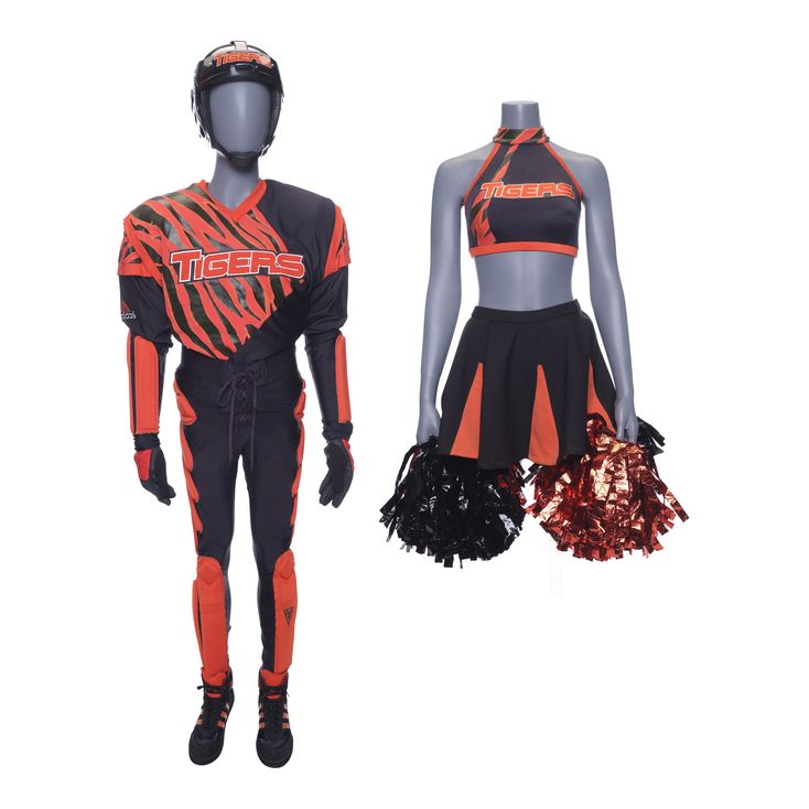 Lot #1378 - STARSHIP TROOPERS (1997) - Tigers Jump Ball Player and ...