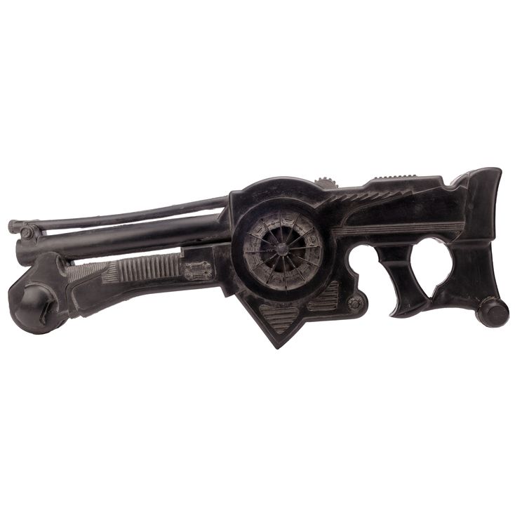 Lot #760 - THE FIFTH ELEMENT (1997) - Unfinished Stunt Mangalore Rifle