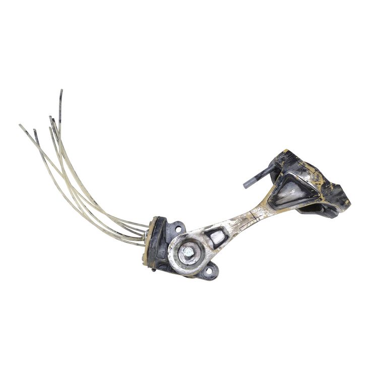 Lot 941 - Mechanical T-800 Endoskeleton Bicep and Elbow Components ...