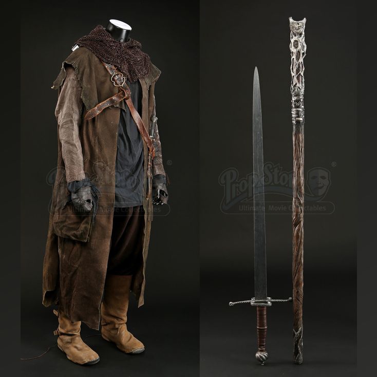 Master Gregorys (Jeff Bridges) Costume with Staff and Sword | SEVENTH ...