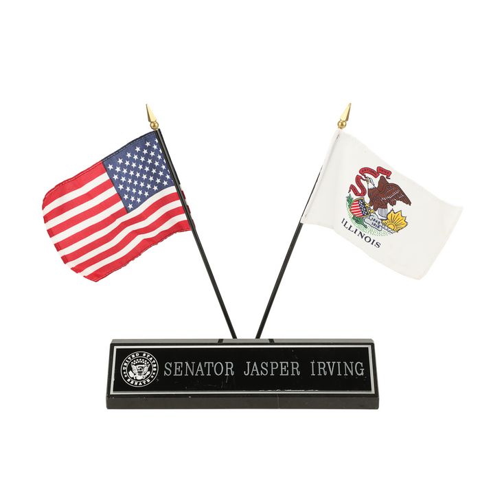 Senator Jasper Irving (Tom Cruise) Nameplate and Table Flags | LIONS ...