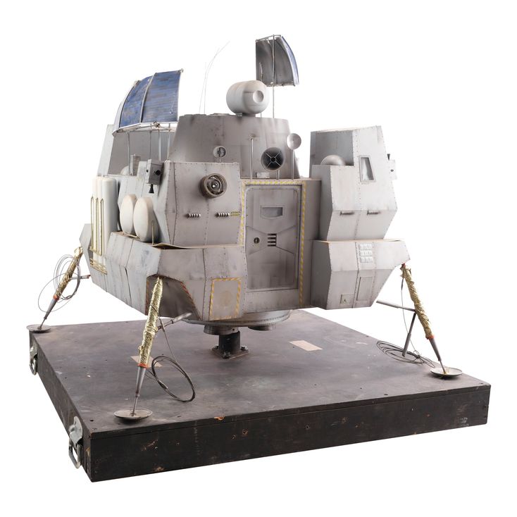 Lot 1073. Screen-Matched Mars Lander Model Miniature | SPECIES II (1998)