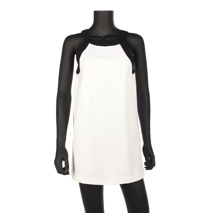 Lot 1054 - Kyokos (Sonoya Mizuno) Dress | EX MACHINA (2014)