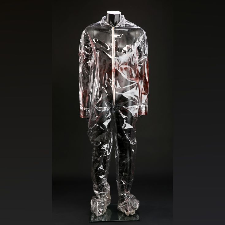 Hannibal Lecters (Mads Mikkelson) Bloody Vinyl Kill Suit | HANNIBAL (TV ...