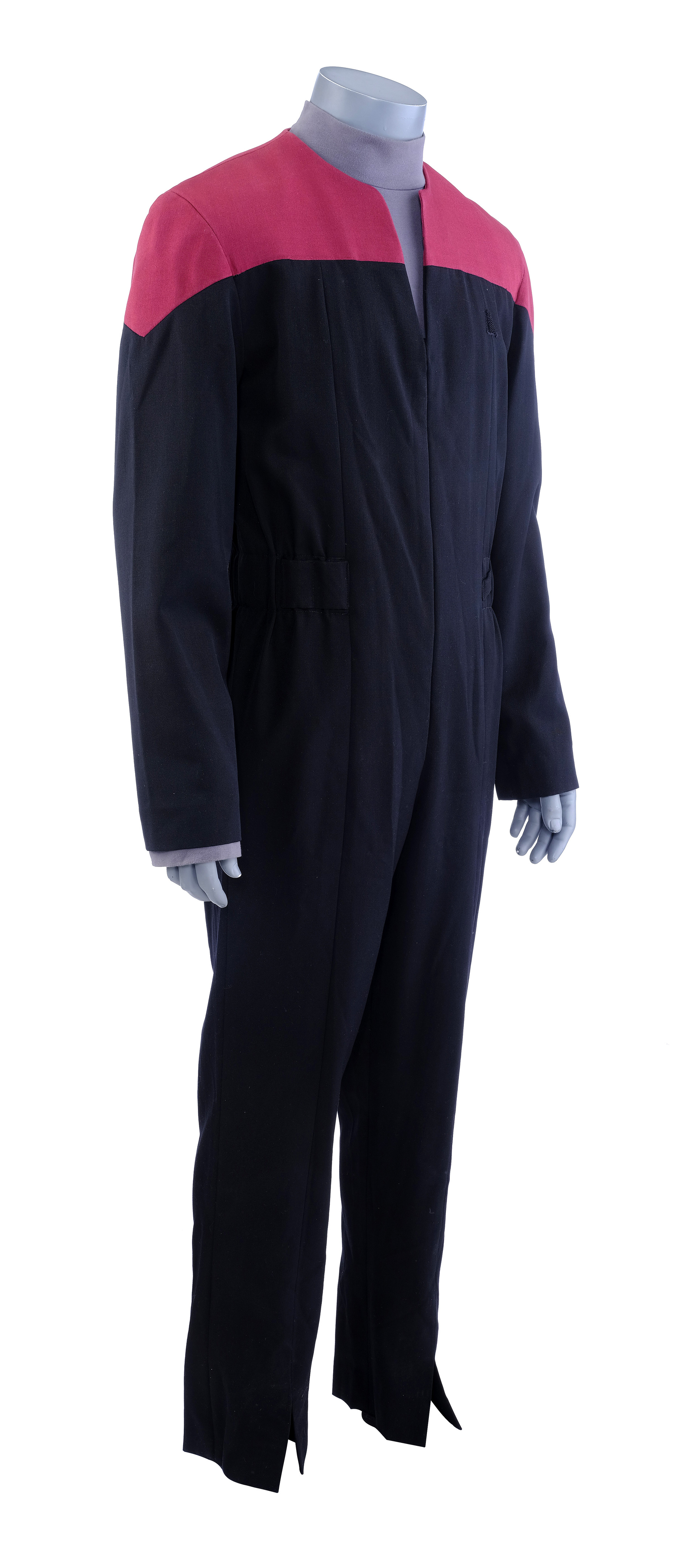 Lot 1186 - Starfleet Command Costume | Propstore - Find Your Extraordinary