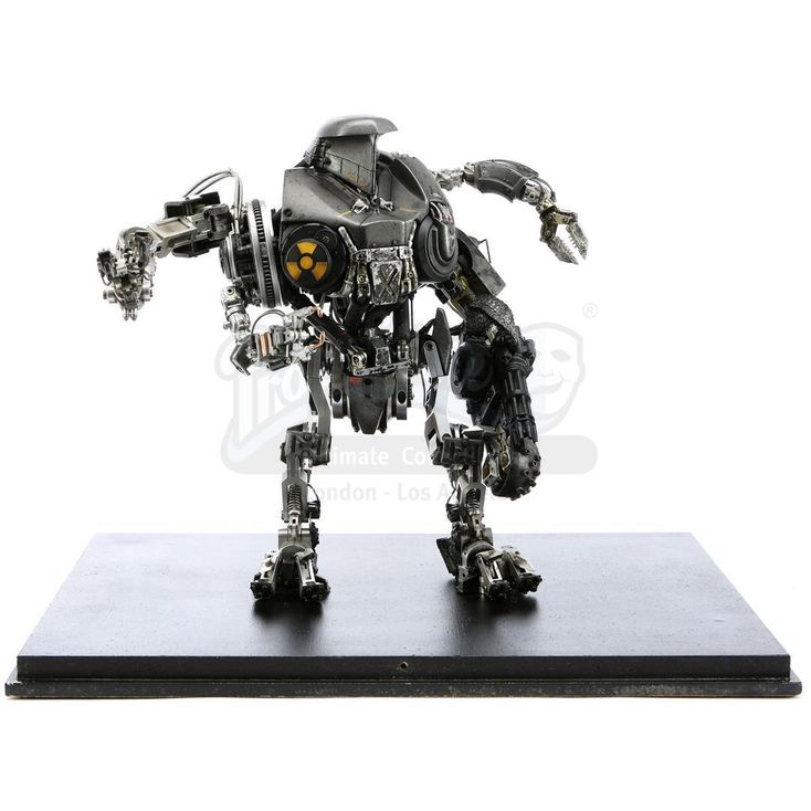 Phil Tippett Collection Battle-Damaged RoboCain (Tom Noonan) Stop ...