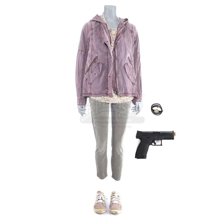 Amy Bendixs Stakeout Costume and Stunt Handgun | MARVEL'S THE PUNISHER ...