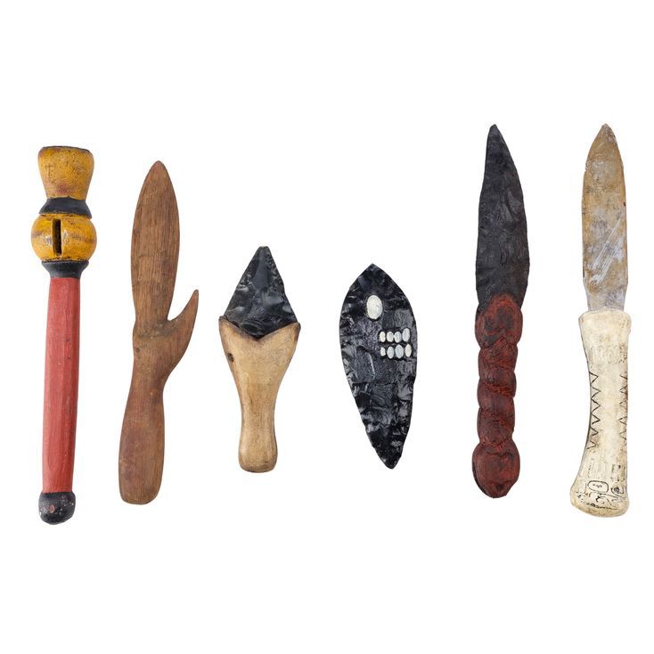 17. Jaguar Paw's (Rudy Youngblood) Stunt Knife with Mayan Ceremonial ...
