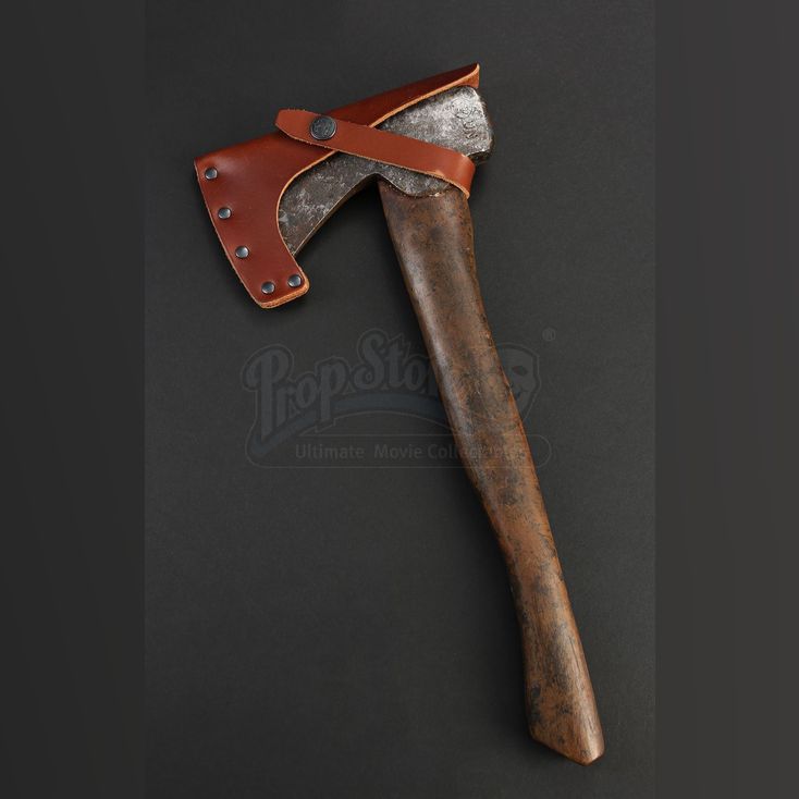 Hannibal Lecters (Mads Mikkelsen) Hatchet | HANNIBAL (TV SERIES, 2013-2015)