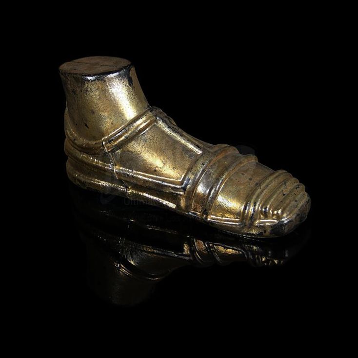 C-3PO (Anthony Daniels) Droid Foot | STAR WARS: A NEW HOPE (1977)