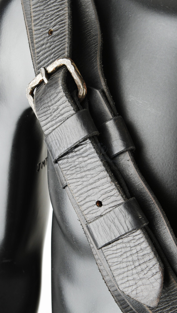 Captains Shoulder Strap with Sheath and Stunt Dagger | Prop Store ...