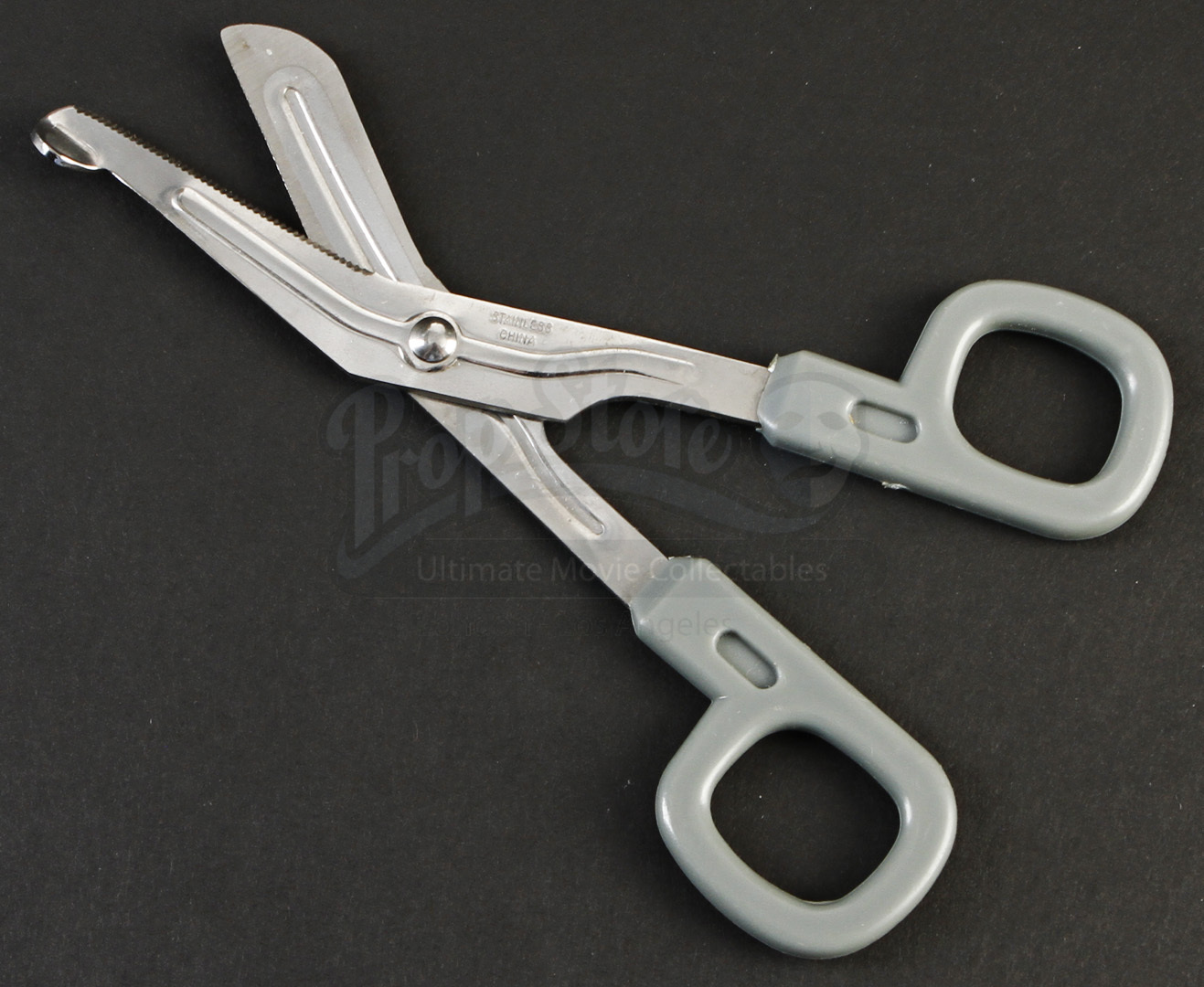 Food Preparation Scissors | Prop Store - Ultimate Movie Collectables