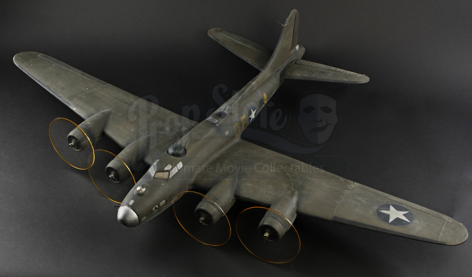 B-17 Bomber Model Miniature Display | Prop Store - Ultimate Movie ...