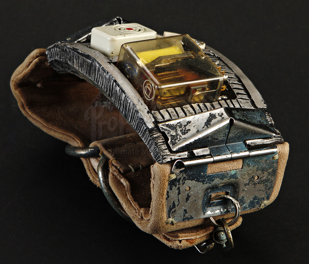 Khans (Ricardo Montalban) Hero Wrist Communicator | Prop Store ...