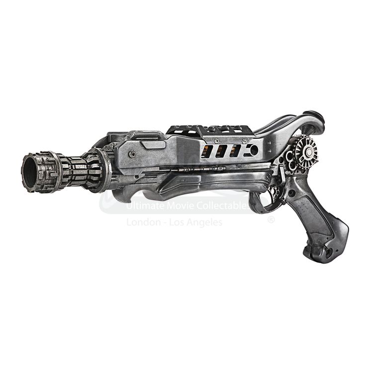 Stinger Apinis (Sean Bean) Rifle | JUPITER ASCENDING (2015)