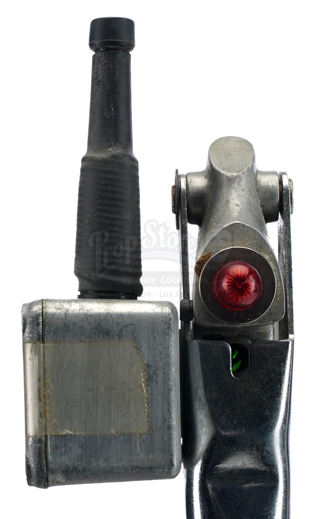 Howard Paynes (Dennis Hopper) Screen-Matched Dead Mans Switch Detonator ...