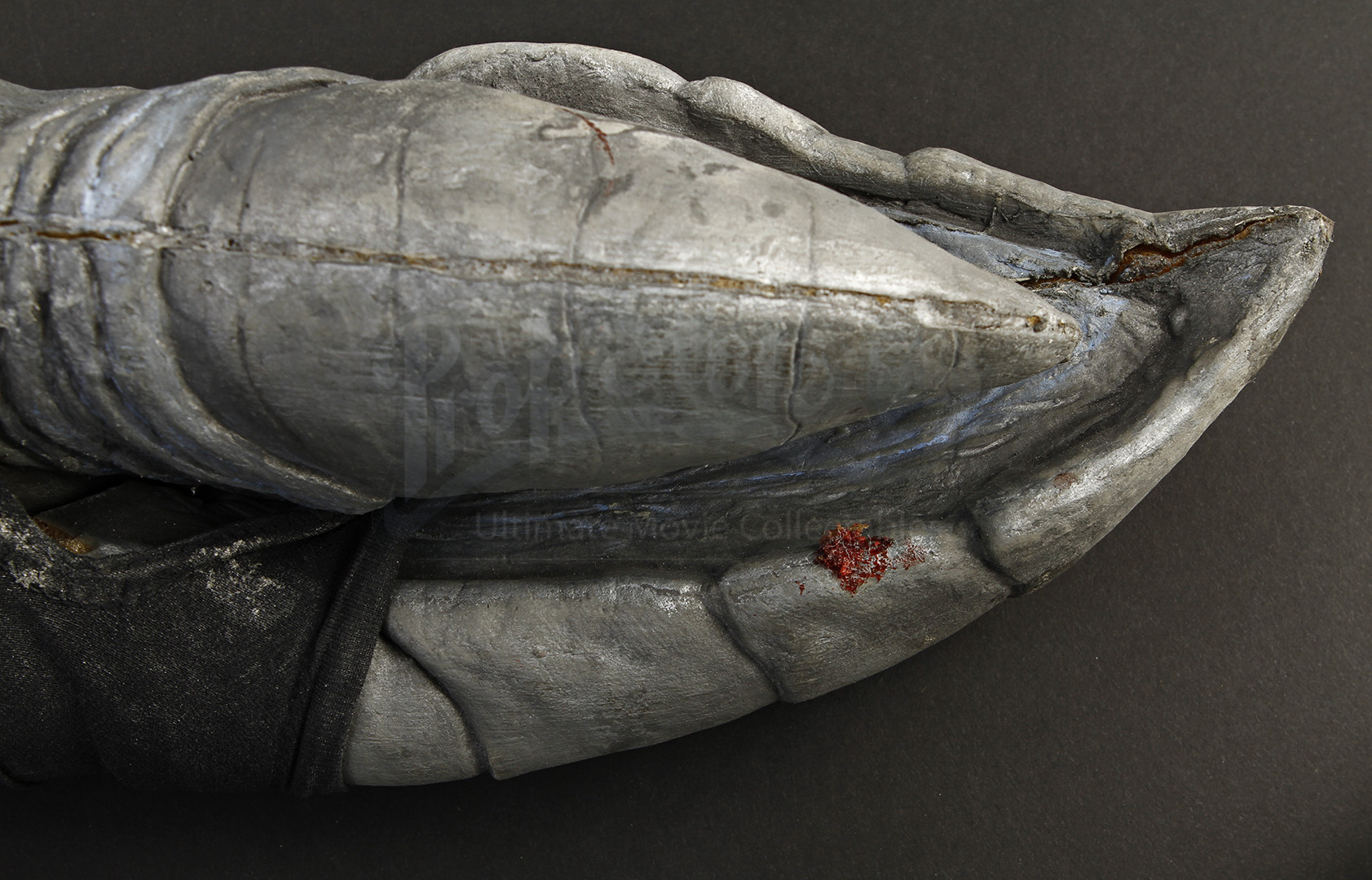 Alien Cap and Hand Set | Prop Store - Ultimate Movie Collectables