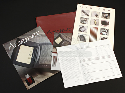 Arcamax Product Folder | Prop Store - Ultimate Movie Collectables