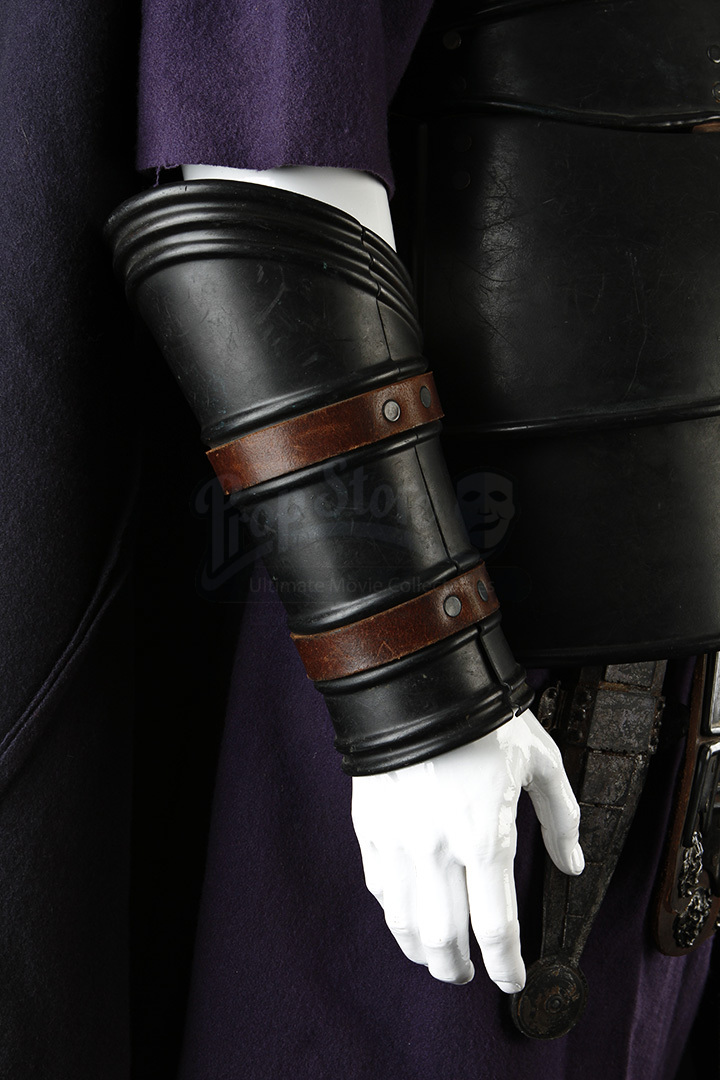 Praetorian Guard Costume, Gladius and Shield | Prop Store - Ultimate ...