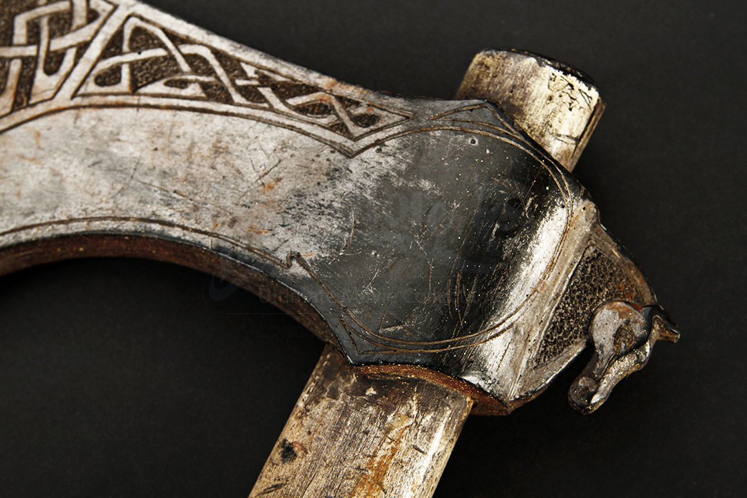 Rohan Soldiers Axe | Prop Store - Ultimate Movie Collectables