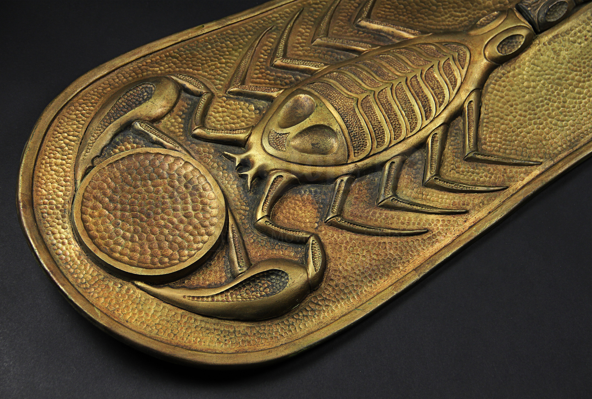 The Scorpion Kings (Dwayne Johnson) Shield | Prop Store - Ultimate ...