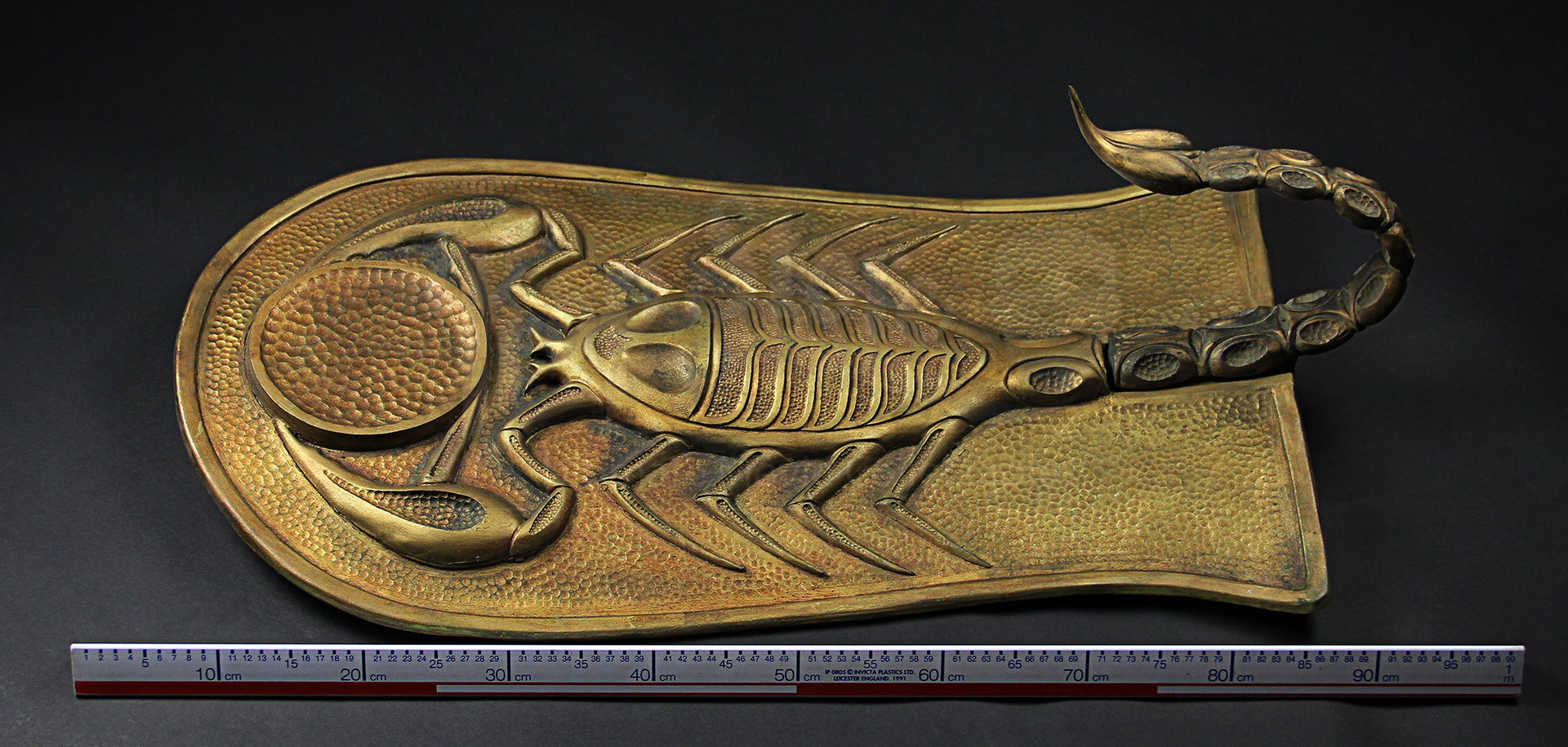 The Scorpion Kings (Dwayne Johnson) Shield | Prop Store - Ultimate ...