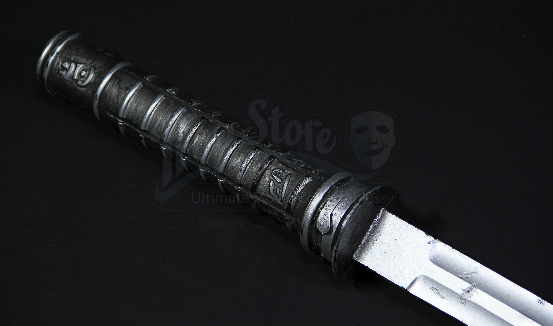 Blades (Wesley Snipes) Sword Display | Prop Store - Ultimate Movie ...