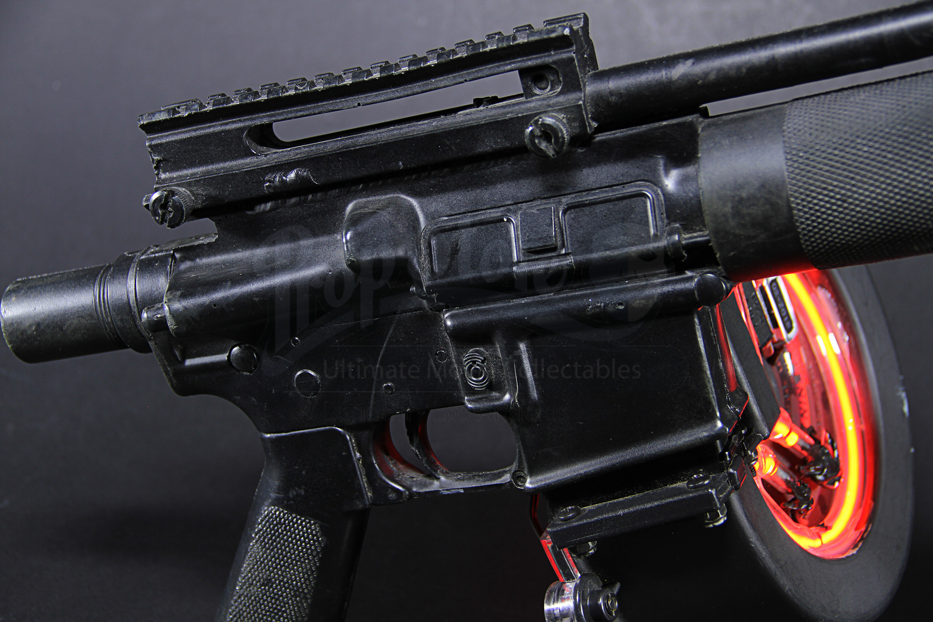 Light-Up Two-Face Thugs Gun | Prop Store - Ultimate Movie Collectables