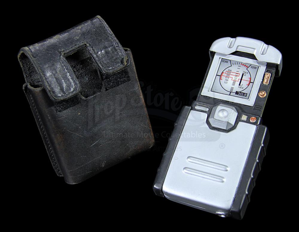 355 - Live Auction 2015 - Hand Scanner | Prop Store - Ultimate Movie ...