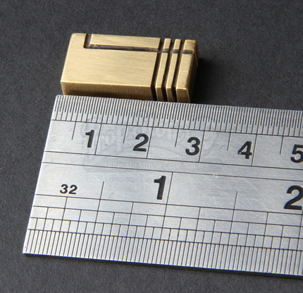 Replica Static Tracker | Prop Store - Ultimate Movie Collectables