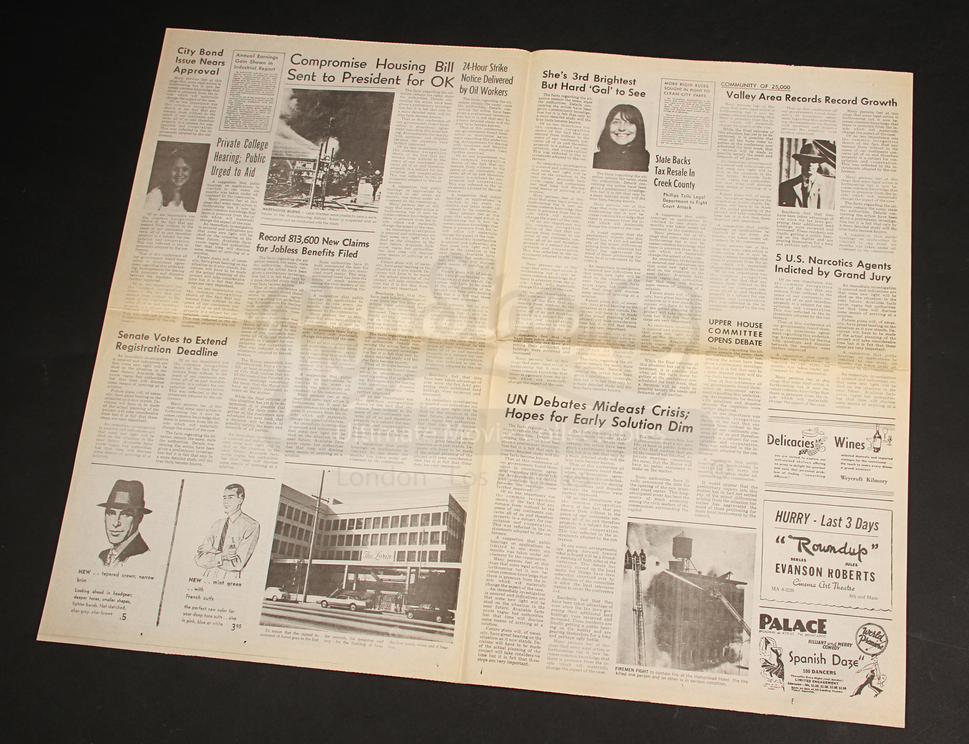 Gotham Globe Red Triangle Gang Newspaper | Prop Store - Ultimate Movie ...