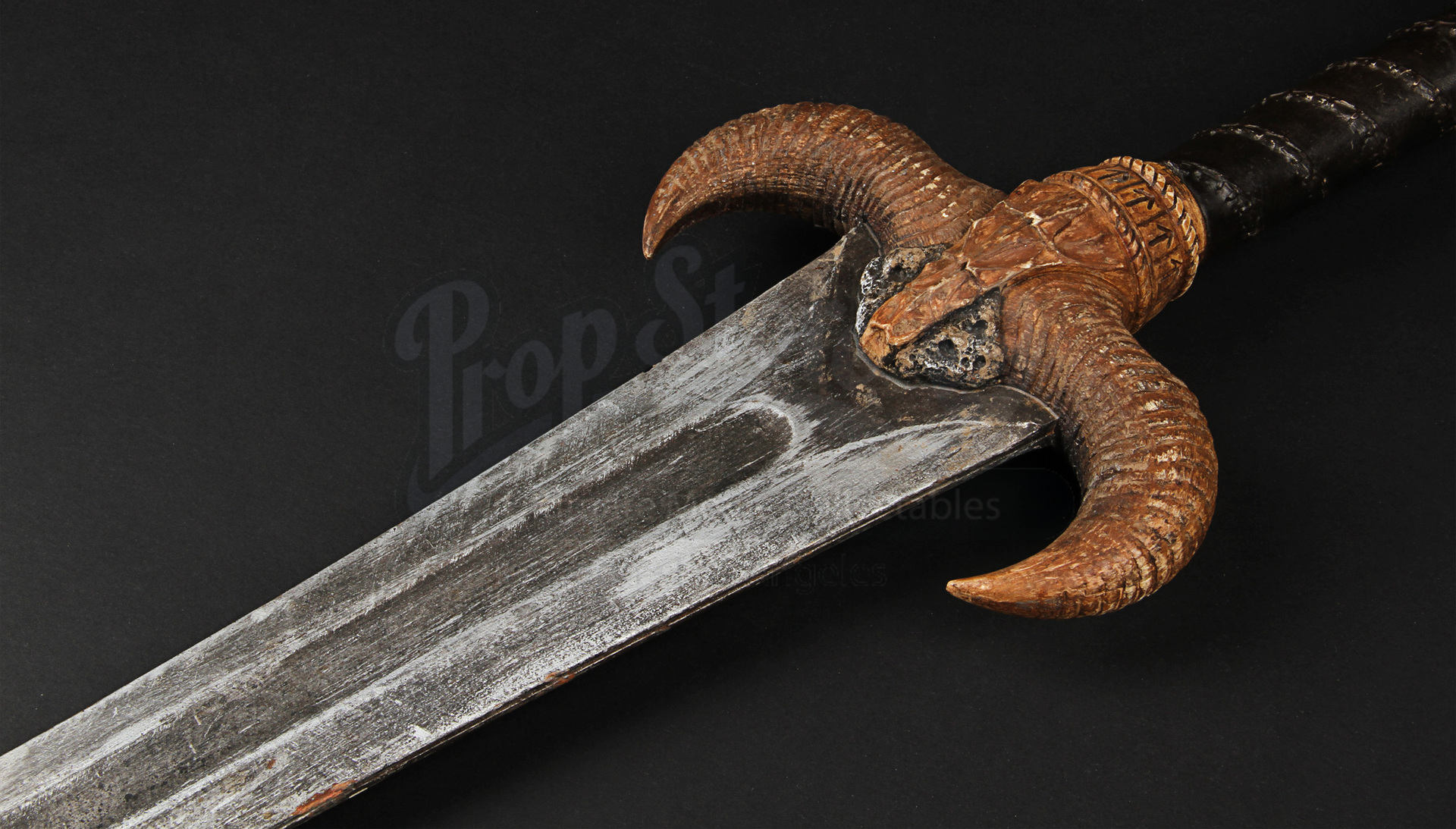 Corins (Ron Perlman) Lightweight Sword | Prop Store - Ultimate Movie ...