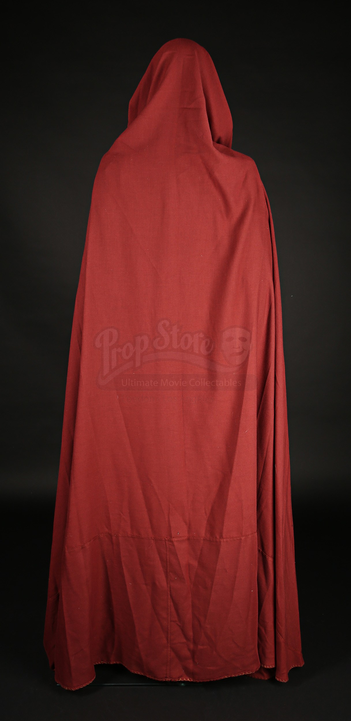 Guineveres (Keira Knightley) Tunic and Red Cloak | KING ARTHUR (2004)