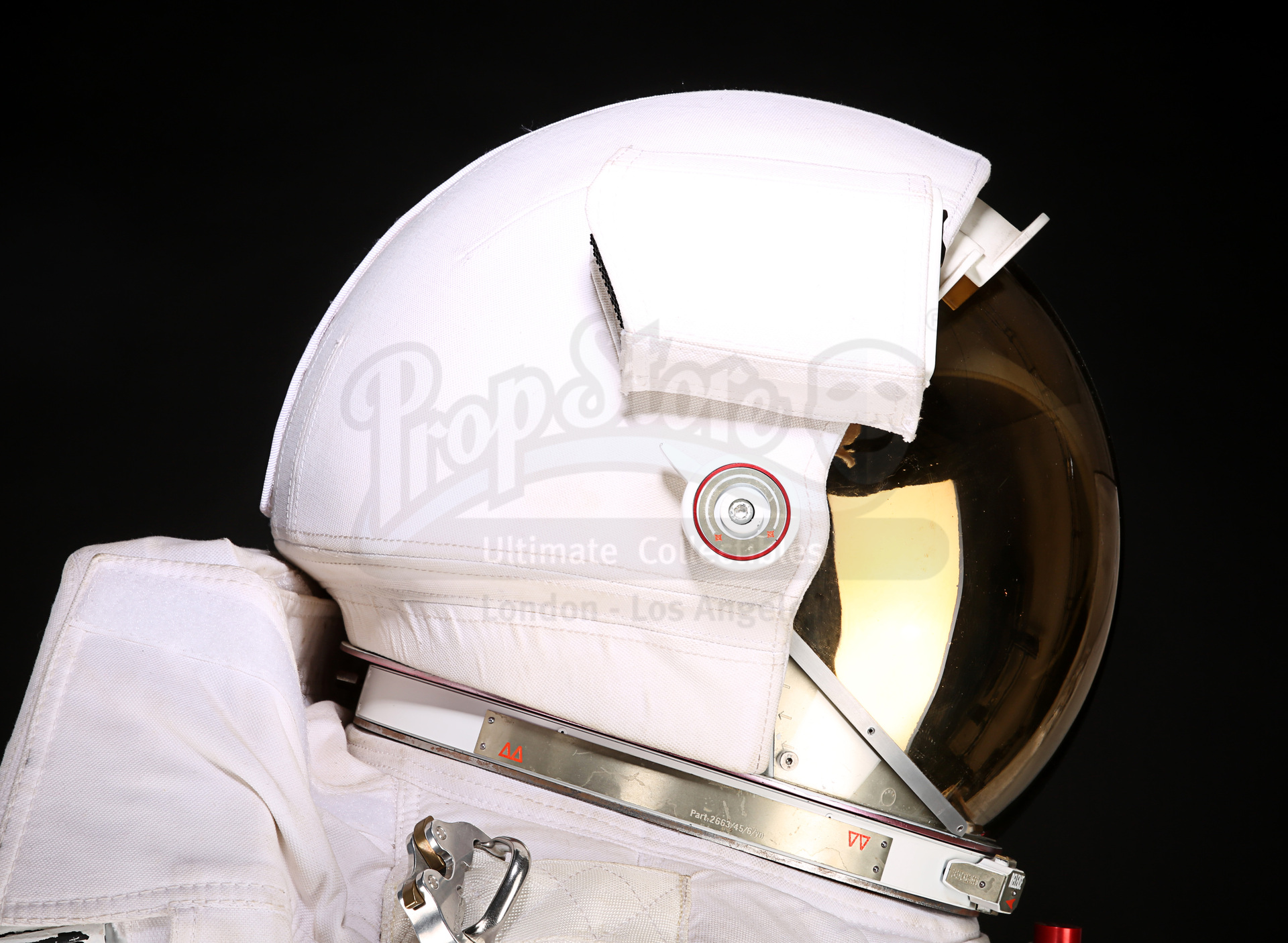 Commander Melissa Lewis (Jessica Chastain) EVA Suit | MARTIAN, THE (2015)