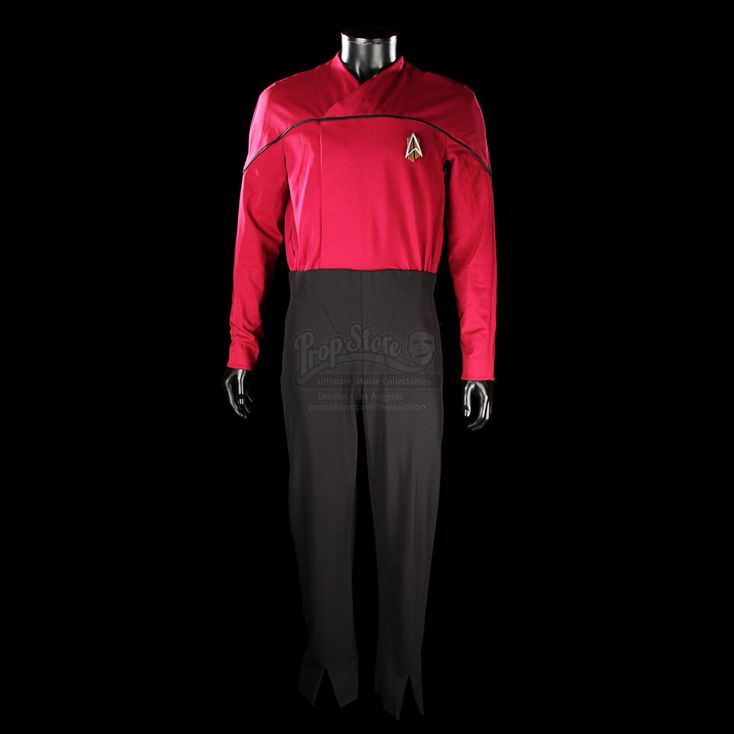Future Starfleet Commander Uniform | STAR TREK: VOYAGER (1995-2001)