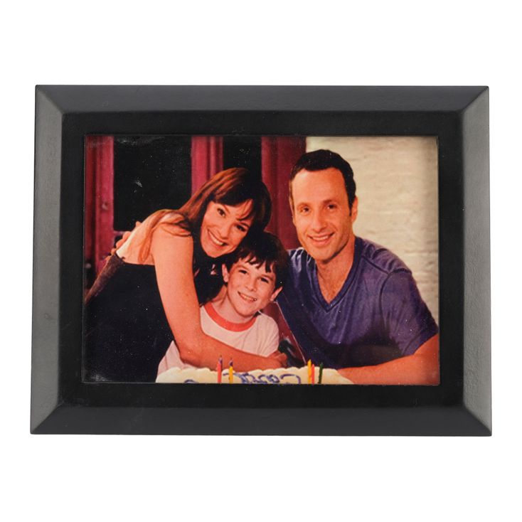 Framed Grimes Family Portrait | WALKING DEAD, THE (2010-2022)