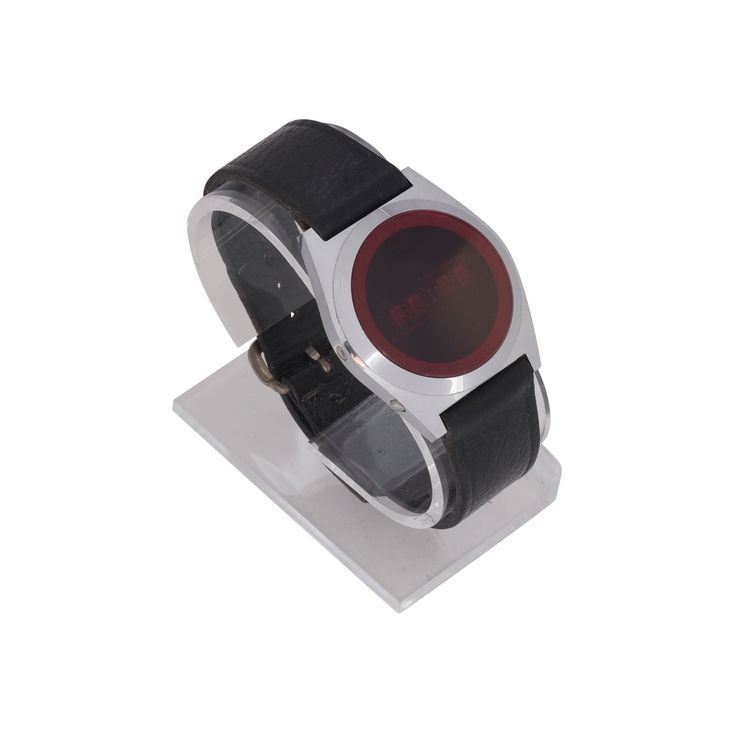 72. Roy Neary's (Richard Dreyfuss) Digital Wristwatch ### CLOSE ...