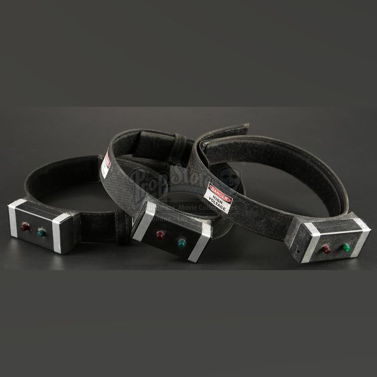 Three Light-Up Zombie Shock Collars | FREAKS OF NATURE (2015)