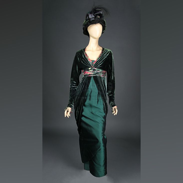 Las (Michelle Pfeiffer) Dress Hat | CH?? RI (2009)