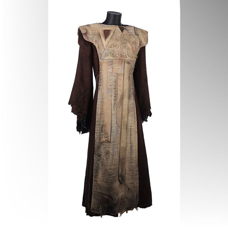 Lot 325 - Spocks (Leonard Nimoy) Screen-Matched Vulcan Kolinahr Tabard ...