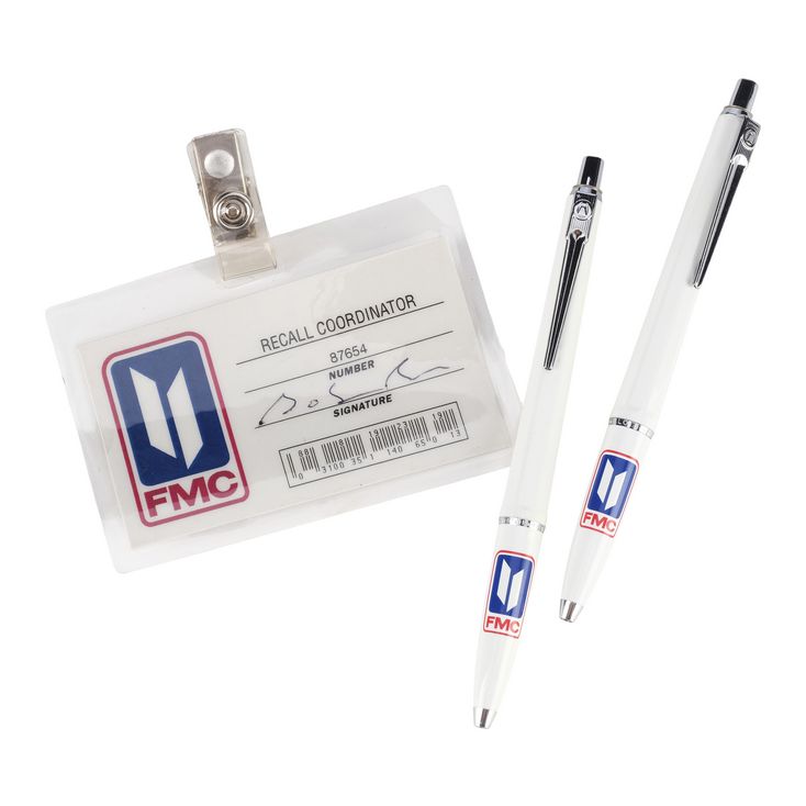 Lot # 820: FIGHT CLUB (1999) - The Narrator's (Edward Norton) FMC Badge ...