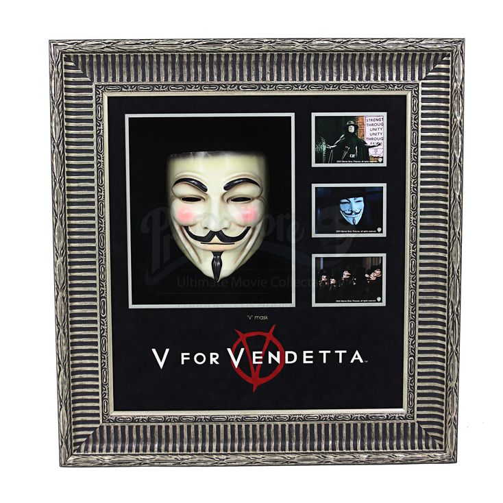 Crowd V Mask Display | V FOR VENDETTA (2005)