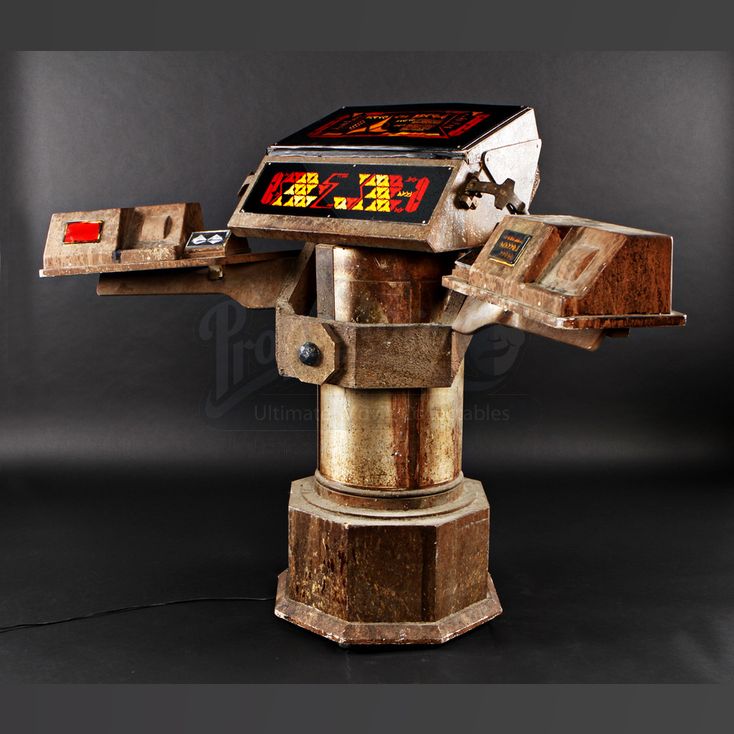 Klingon Bridge Console | STAR TREK: GENERATIONS (1994)