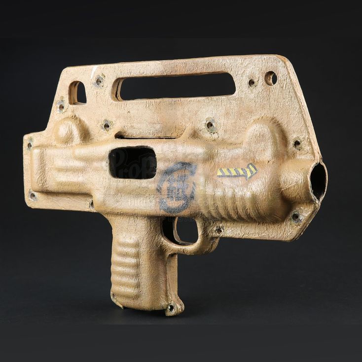 Skinny Mans (Daniel Henshall) Uzi Casing | GHOST IN THE SHELL (1995)