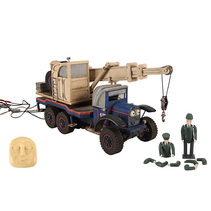 Kelly the Crane Model with Two Drivers and Production-Made Face Cast ...