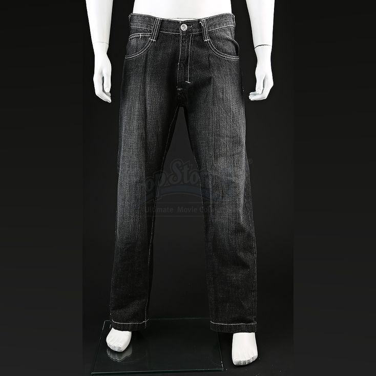 BREAKING BAD - Lot 53 - Jesse Pinkmans (Aaron Paul) Fly Jeans ...